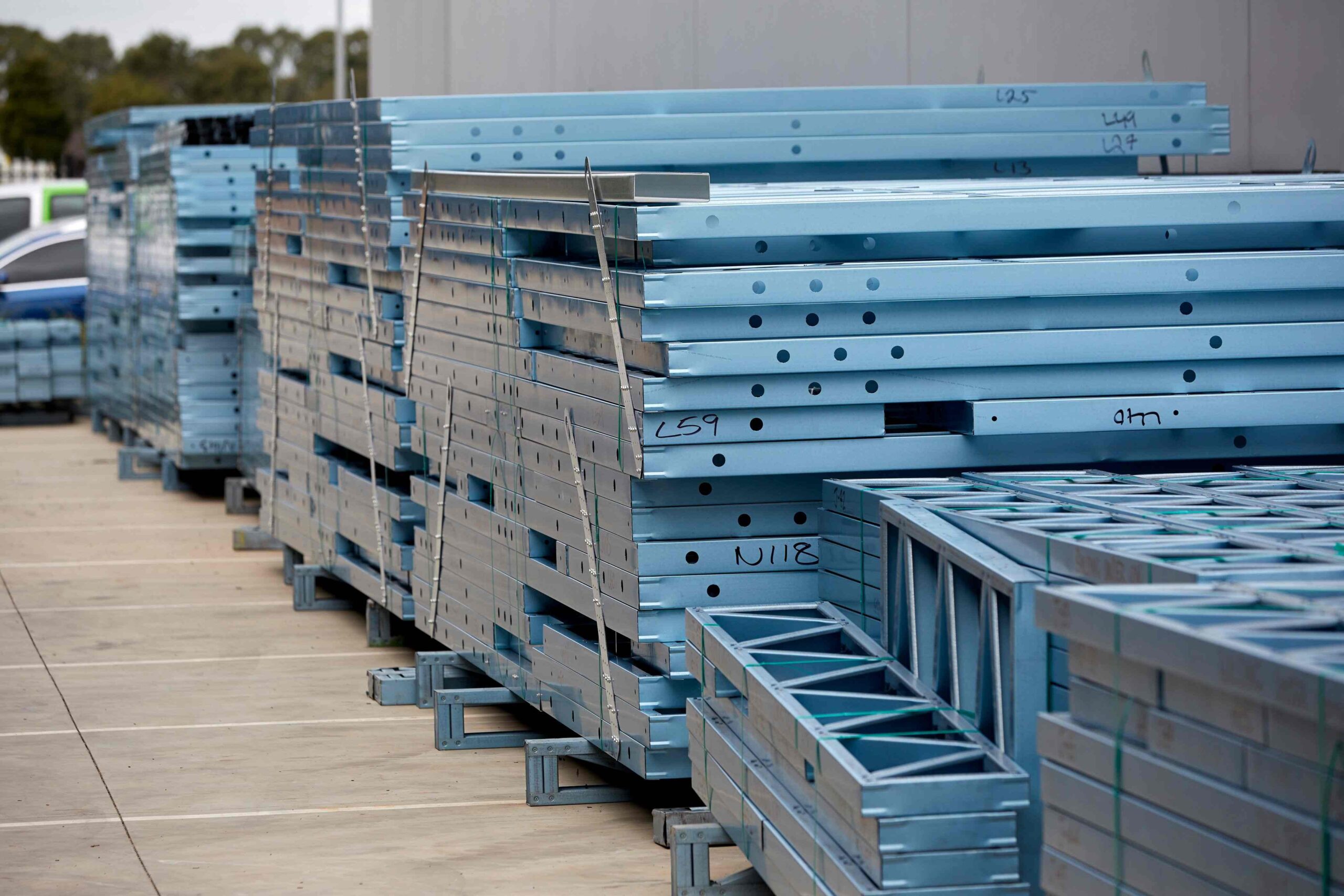 Projects - Dynamic Steel Frame