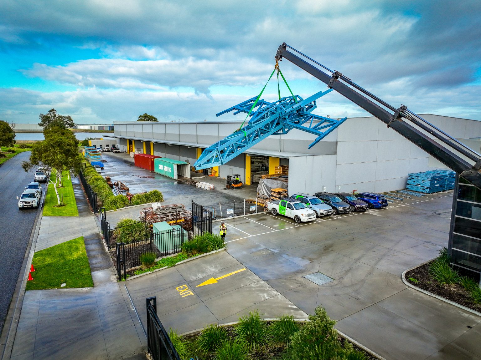 Light gauge steel takes new heights! - Dynamic Steel Frame